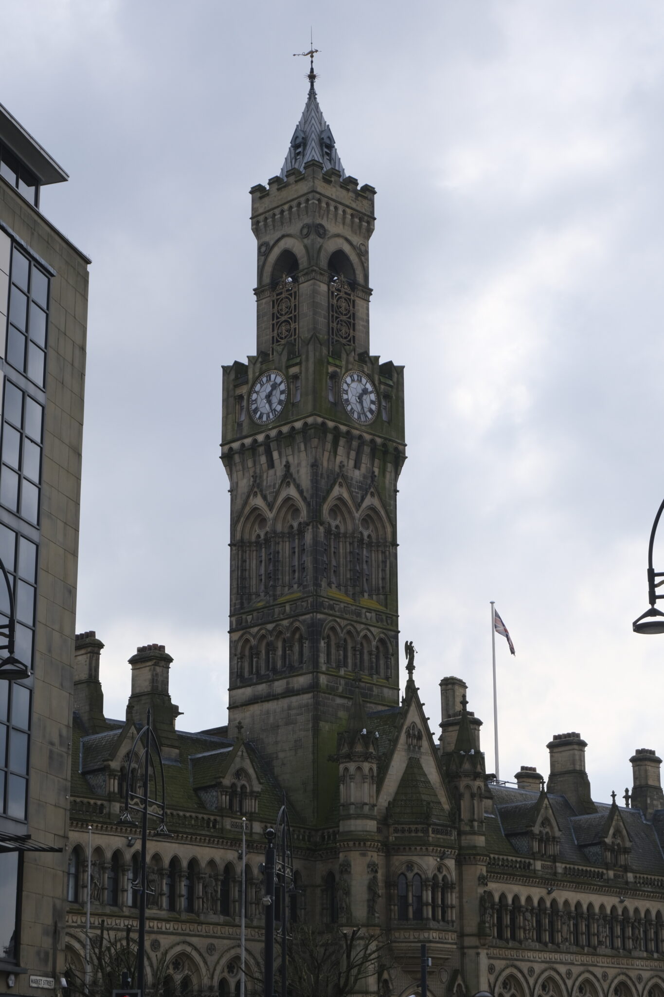 Bradford clean air zone saves NHS over £30,000 a month in first year ...